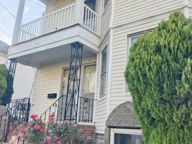 house with 8 bedroom, New Bedford MA DS104078605