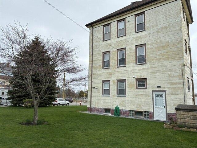 house with 8 bedroom, New Bedford MA ES103100541