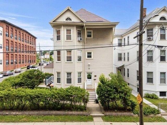 house with 8 bedroom, New Bedford MA ES103887123