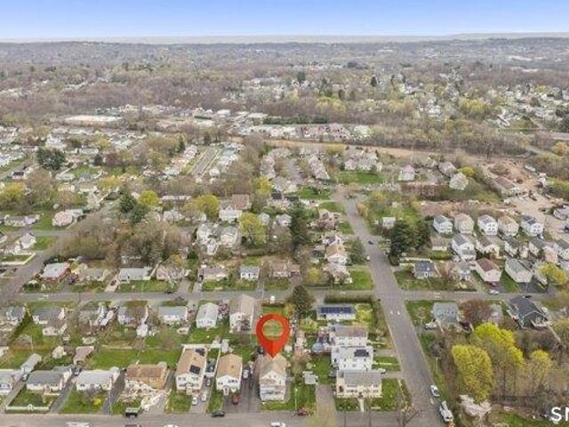 house with 8 bedroom, New Britain CT DS102443602