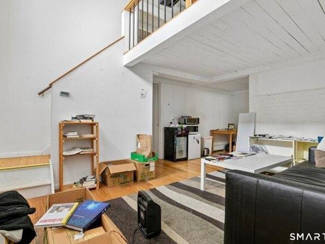 house with 8 bedroom, New Haven CT DLS102064064