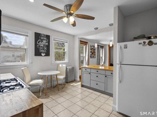 house with 8 bedroom, New Haven CT DS104375818