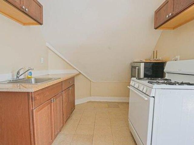house with 8 bedroom, New Haven CT ES102826514