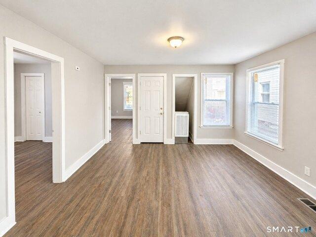 house with 8 bedroom, New Haven CT ES104604580