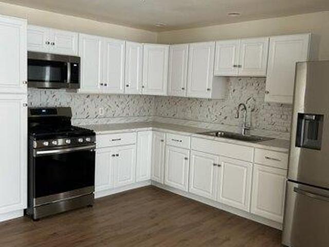 house with 8 bedroom, New Haven CT ES104848675