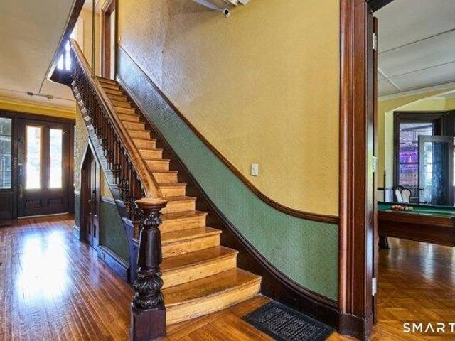 house with 8 bedroom, New Haven CT ES105140653