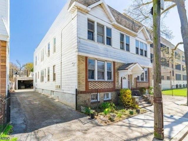 house with 8 bedroom, Newark NJ DLS102776448