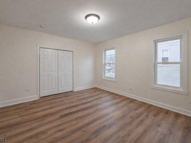 house with 8 bedroom, Newark NJ DS102560345