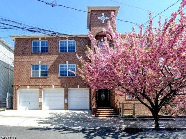 house with 8 bedroom, Newark NJ DS102029020