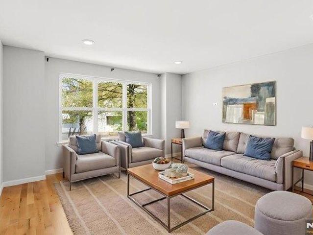 house with 8 bedroom, Newark NJ DS102254586