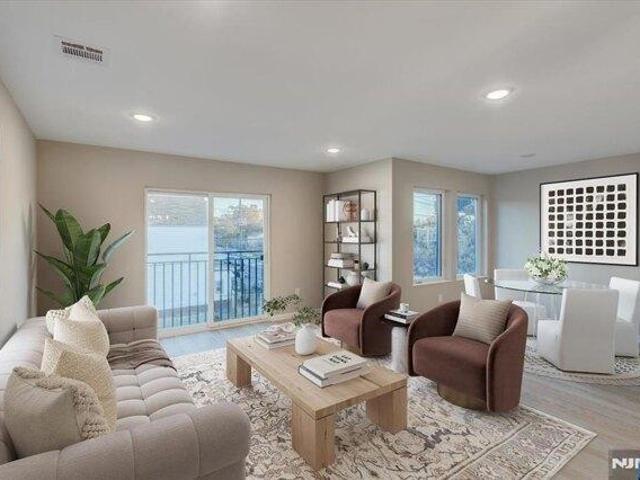 house with 8 bedroom, Newark NJ DS103158967