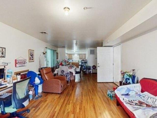 house with 8 bedroom, Newark NJ ES103600551