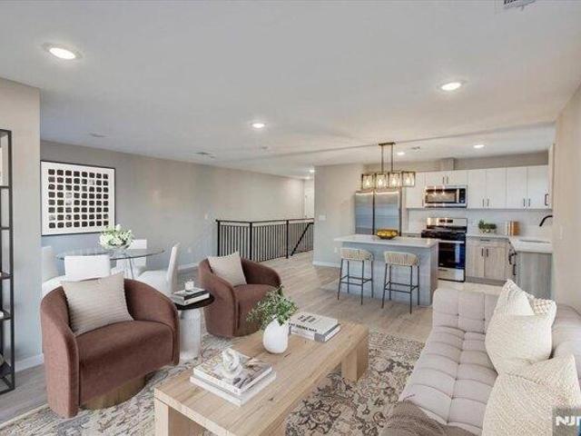 house with 8 bedroom, Newark NJ ES103158967