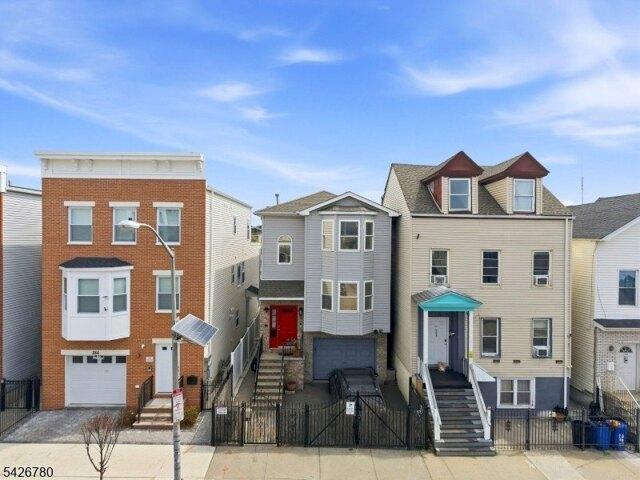 house with 8 bedroom, Newark NJ ES104149860