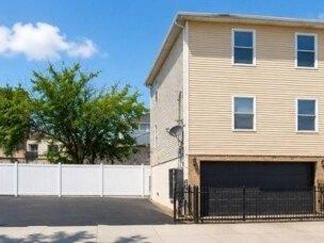 house with 8 bedroom, Newark NJ ES105142392