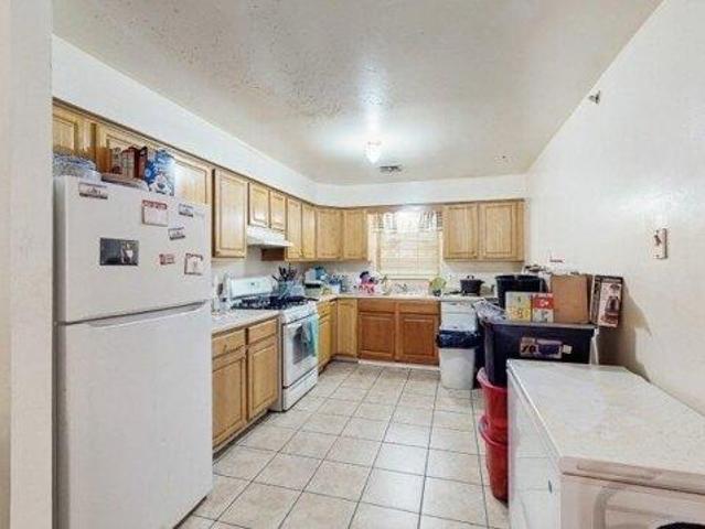 house with 8 bedroom, Newark NJ ES105156343