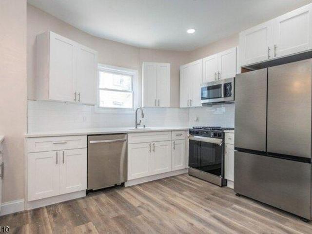 house with 8 bedroom, Newark NJ ES105173111