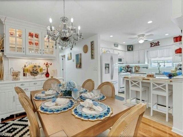 house with 8 bedroom, Newark NJ ES105255096