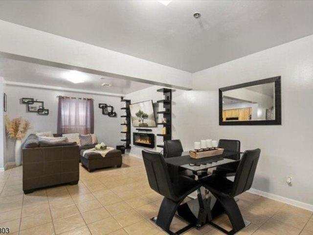 house with 8 bedroom, Newark NJ ES105279605
