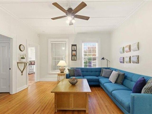 house with 8 bedroom, Newport RI DLS102120891