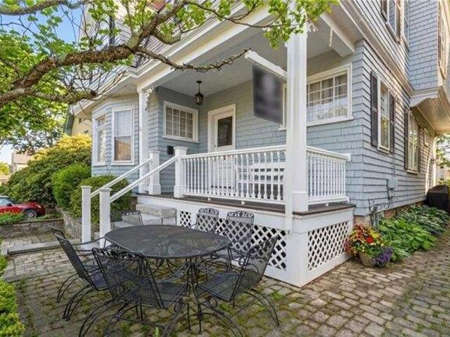 house with 8 bedroom, Newport RI DS104190082