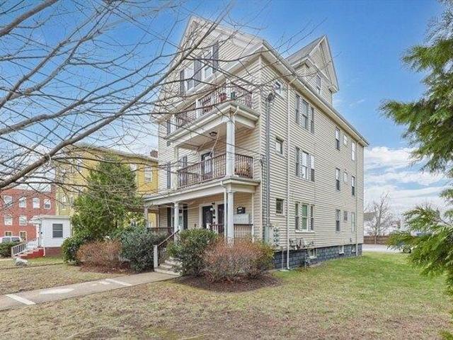 house with 8 bedroom, North Attleboro MA ES104832532