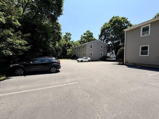 house with 8 bedroom, North Attleboro MA ES104833492
