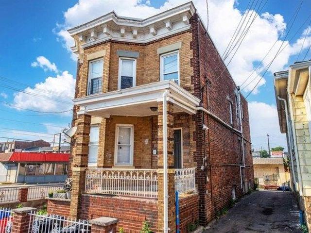 house with 8 bedroom, North Bergen NJ DS104192749