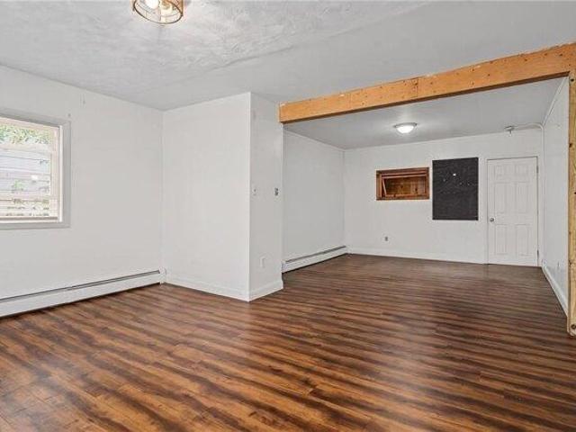 house with 8 bedroom, North Smithfield RI ES105116481