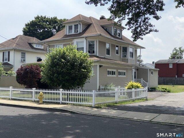 house with 8 bedroom, Norwalk CT ES105125841