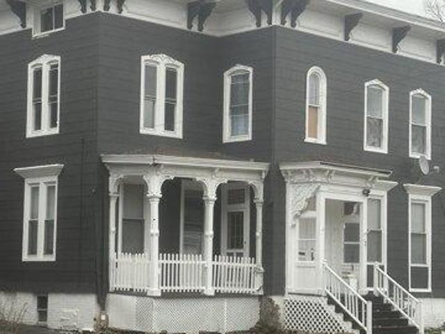 house with 8 bedroom, Norwich CT ES104567930