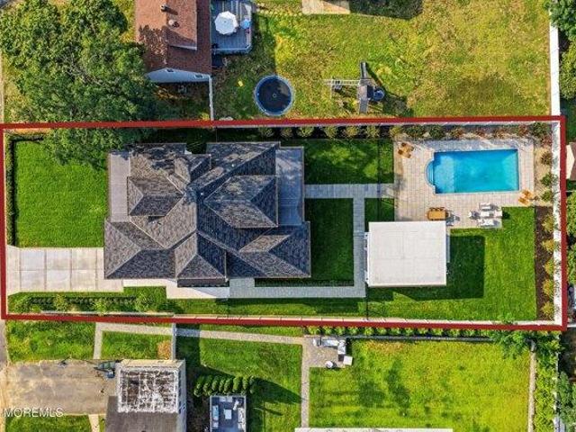 house with 8 bedroom, Oakhurst NJ ES105192594
