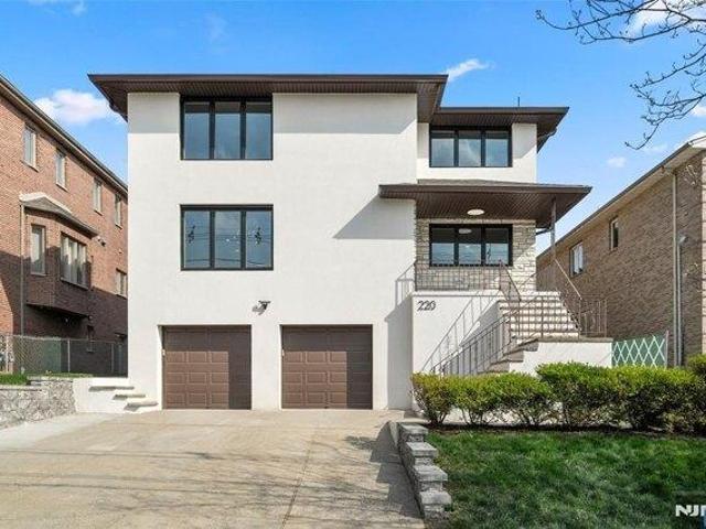 house with 8 bedroom, Palisades Park NJ DS101898752