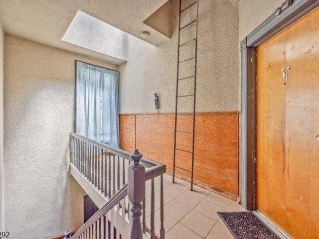 house with 8 bedroom, Passaic NJ ES104148181