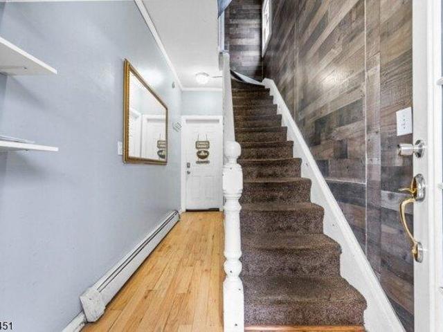 house with 8 bedroom, Passaic NJ ES105232328