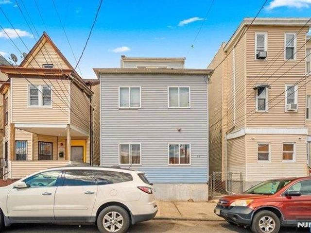 house with 8 bedroom, Paterson NJ DLS101802048