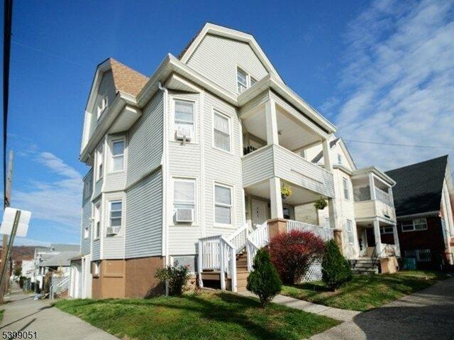 house with 8 bedroom, Paterson NJ DLS102586712