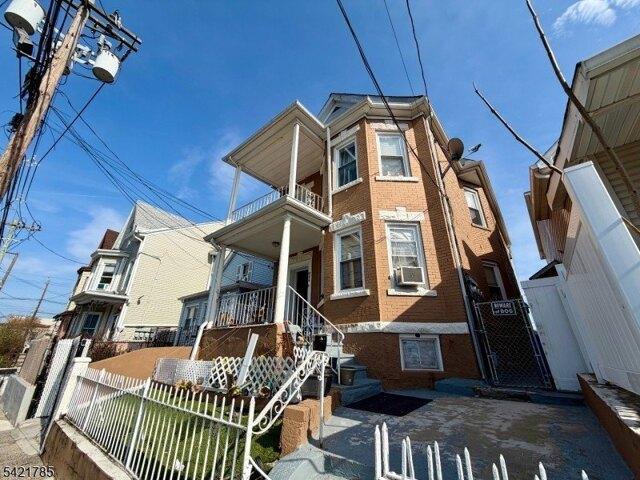 house with 8 bedroom, Paterson NJ DLS102281634
