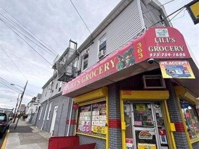 house with 8 bedroom, Paterson NJ DLS102317479