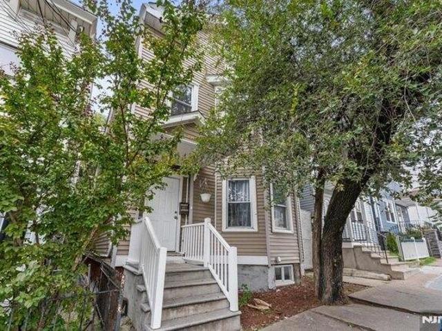 house with 8 bedroom, Paterson NJ DS104442208