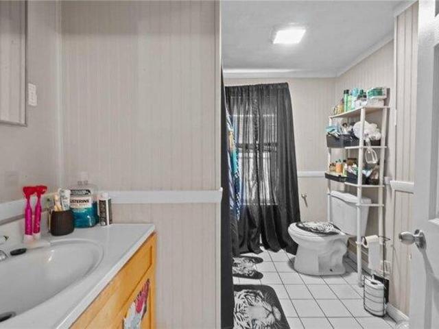 house with 8 bedroom, Pawtucket RI DS101898378