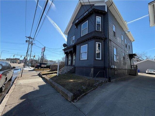 house with 8 bedroom, Pawtucket RI DS104009700