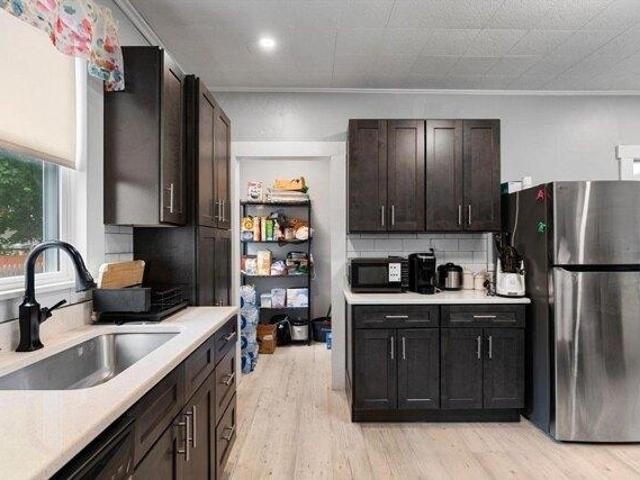 house with 8 bedroom, Peabody MA ES103099979