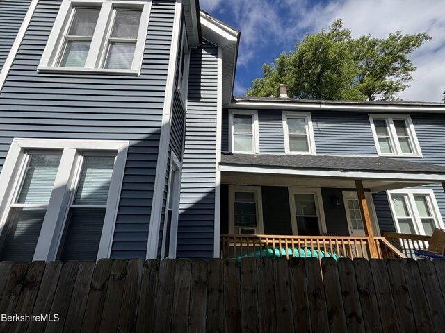 house with 8 bedroom, Pittsfield MA DS103709704