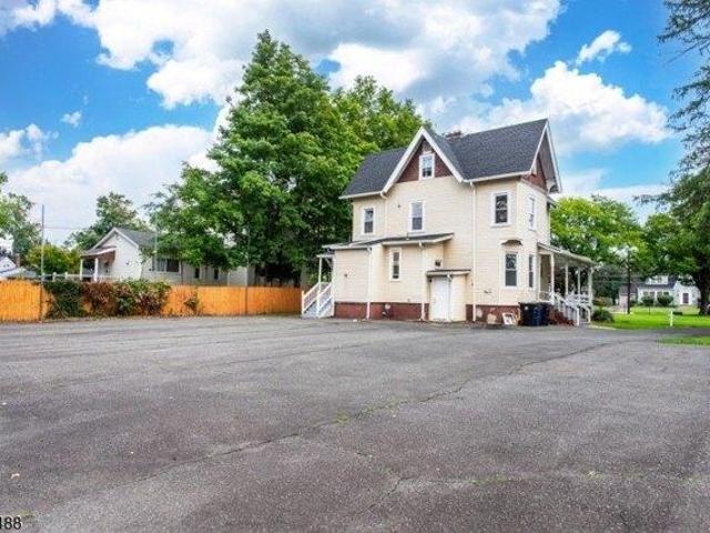 house with 8 bedroom, Plainfield NJ ES105125517