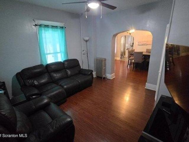 house with 8 bedroom, Plymouth PA DS103603034