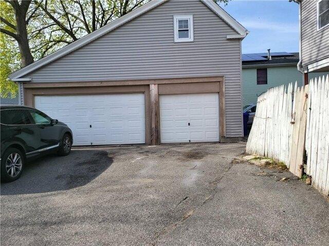 house with 8 bedroom, Providence RI DLS102592077