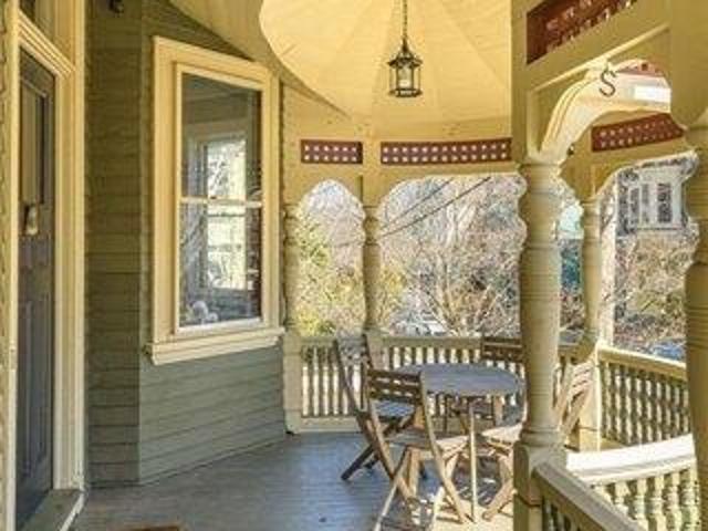 house with 8 bedroom, Providence RI DLS102527747