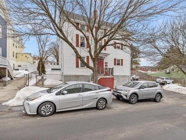 house with 8 bedroom, Providence RI DS102564433