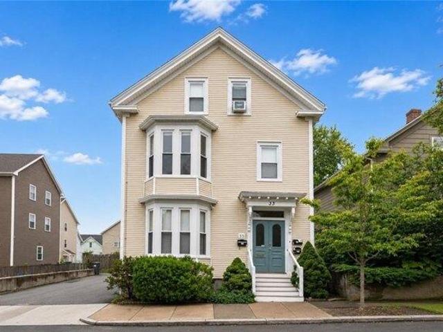 house with 8 bedroom, Providence RI ES104833364